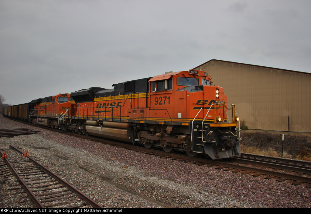 BNSF 9271